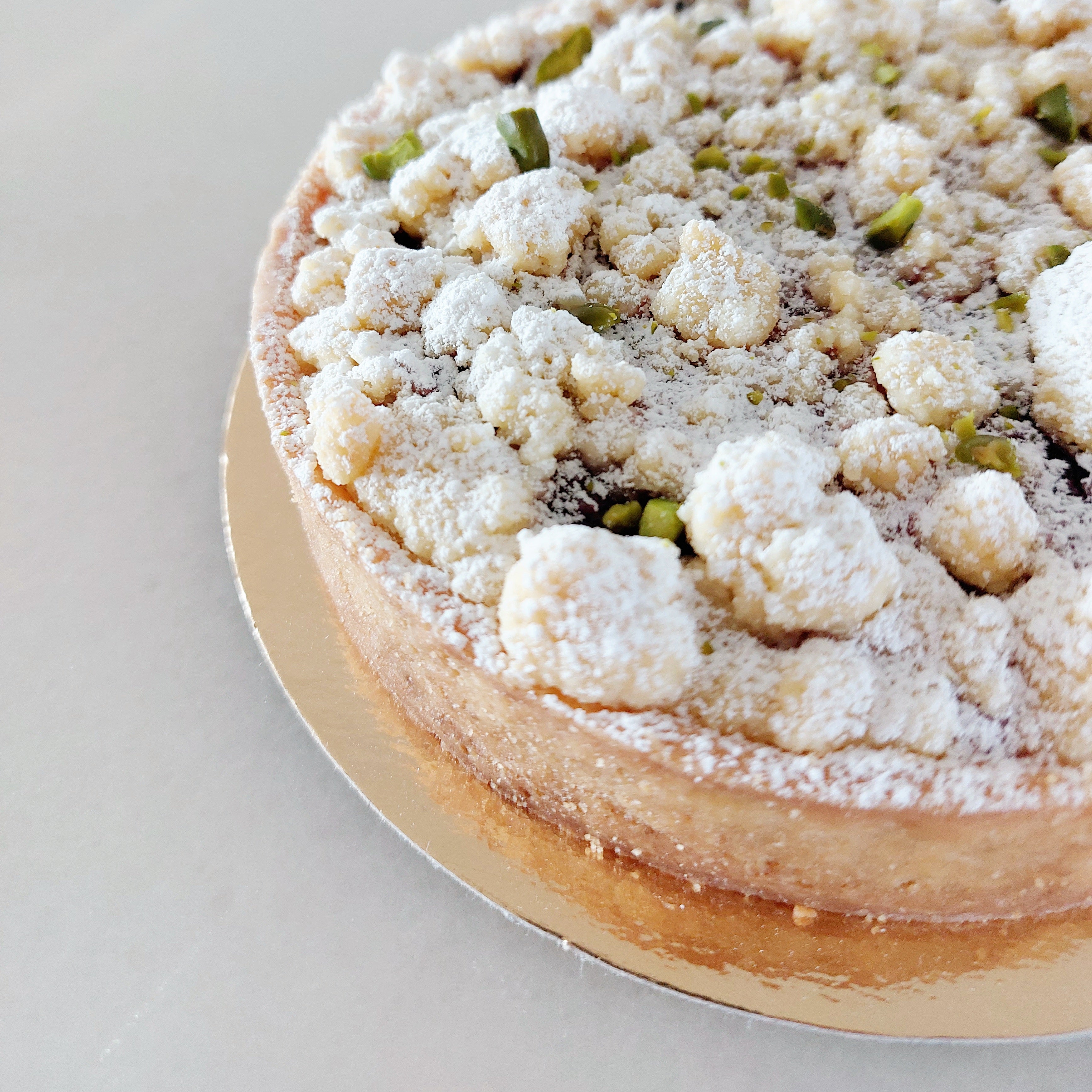 Amandel crumble fruit taart – Pâtisserie Julie
